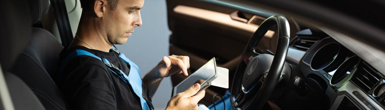 UN Regulation 156 Assessments - Automotive Software Updates | TÜV SÜD