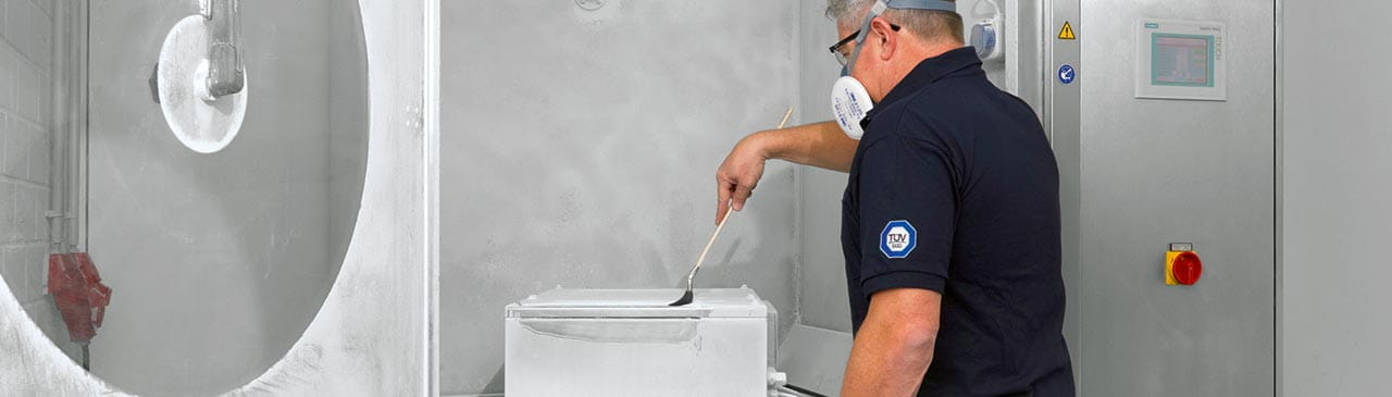 Bounce Testing Services UK - State-of-the-art Labs | TÜV SÜD