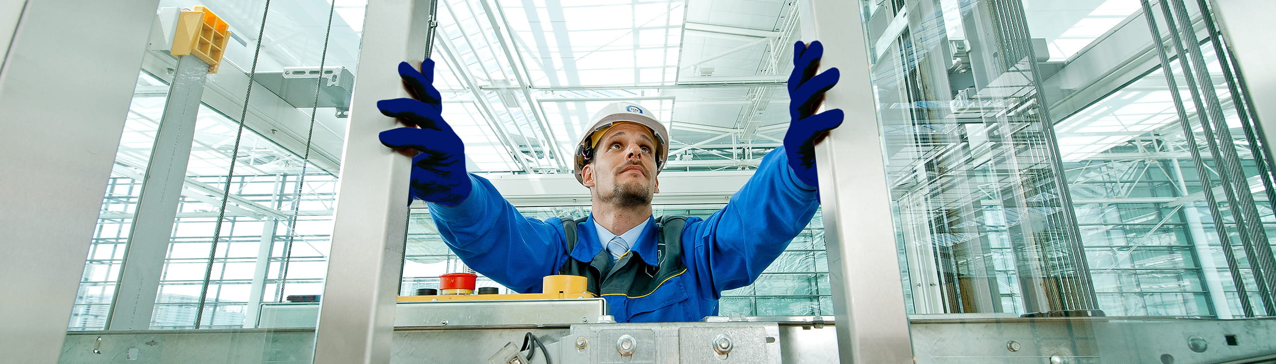 LOLER Inspections UK | What are LOLER Regulations? | TÜV SÜD